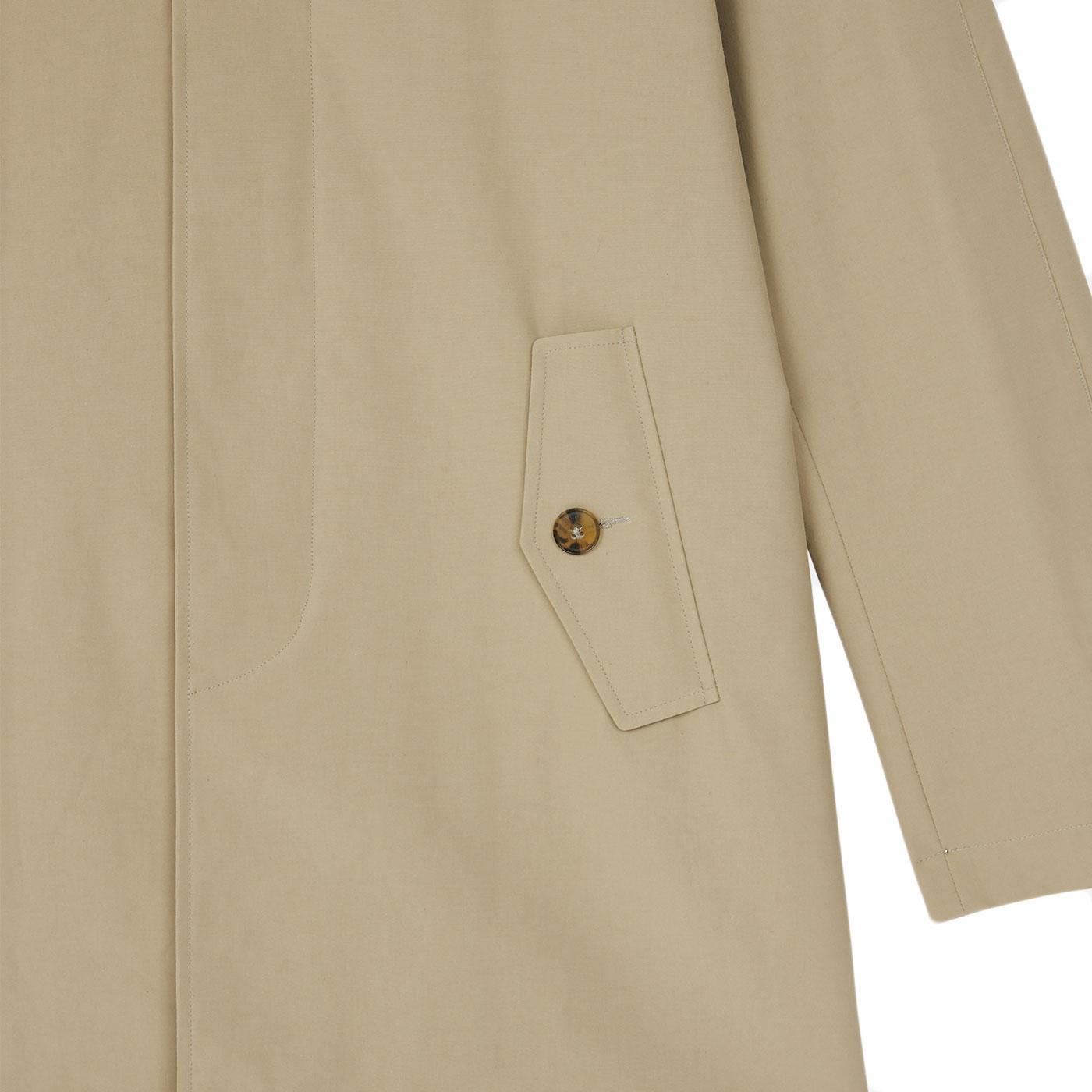 Baracuta G10 Made In England Raincoat in Natural