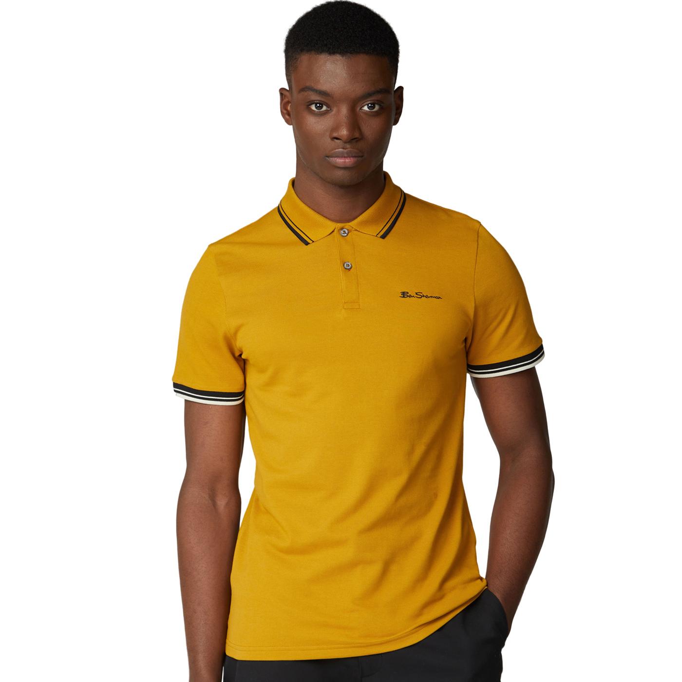 BEN SHERMAN Retro Mod Tipped Signature Polo Top in Dijon