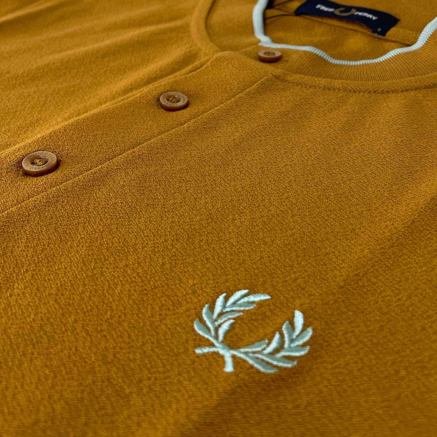 Fred Perry Crepe Pique Retro Henley Polo Shirt in Dark Caramel