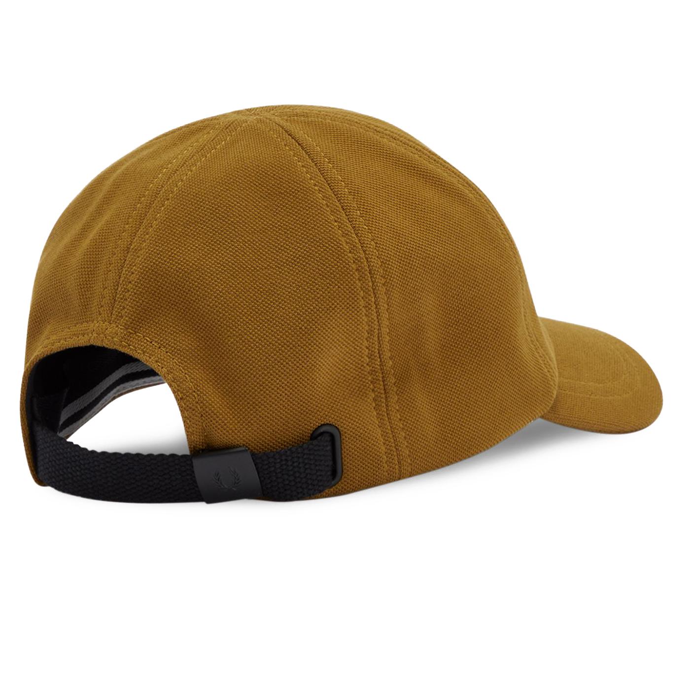 FRED PERRY Classic Retro Pique Cap in Dark Caramel